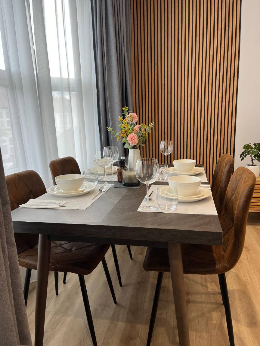 60 M² Apartamento ∙ 2 Habitaciones ∙ 6 Huéspedes - Chingford