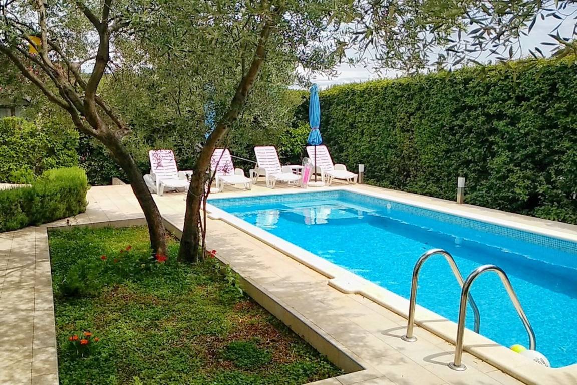 27 M² Ferienwohnung ∙ 1 Schlafzimmer ∙ 4 Gäste - Maslinica