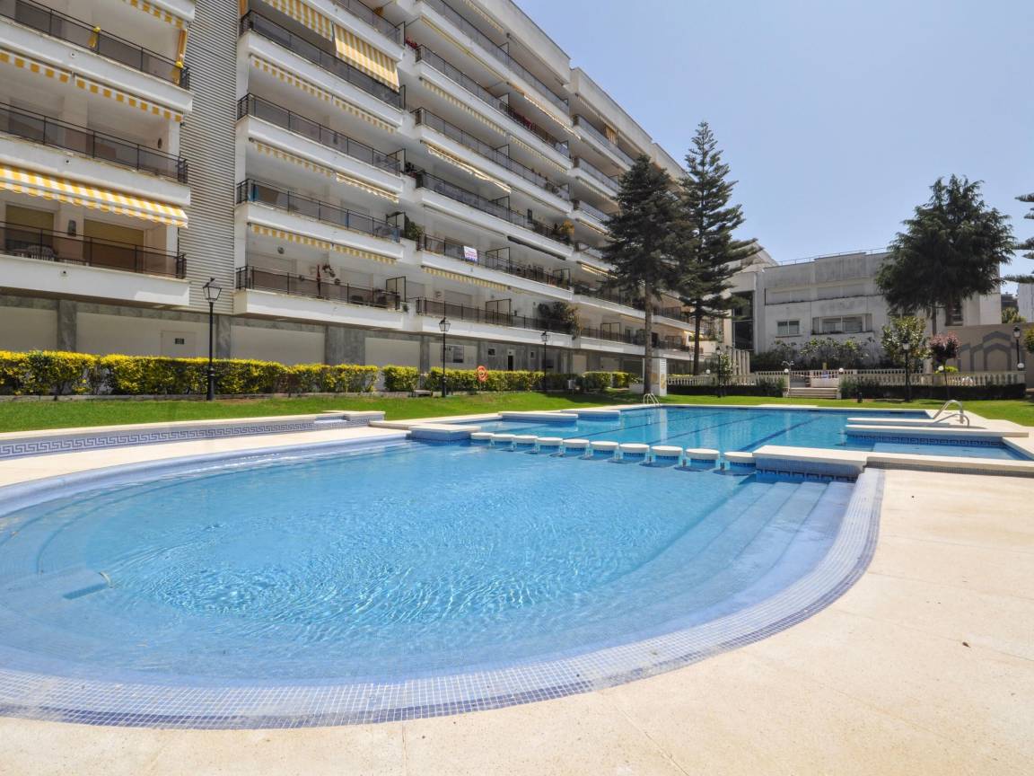70 M² Ferienwohnung ∙ 2 Schlafzimmer ∙ 4 Gäste - Lloret de Mar