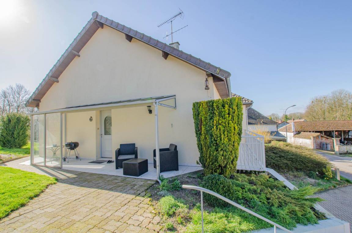 98 M² Gîte ∙ 3 Chambres ∙ 6 Personnes - Aube