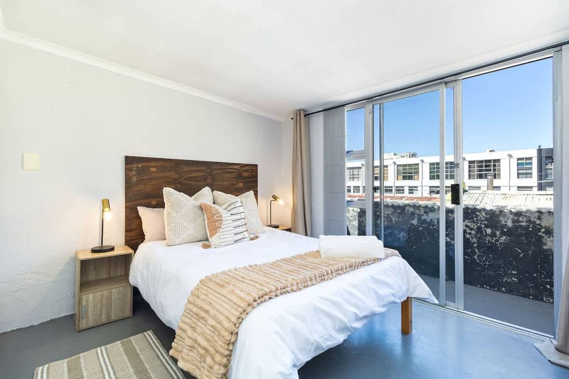 Apartment ∙ 1 Bedroom ∙ 2 Guests - Camps Bay