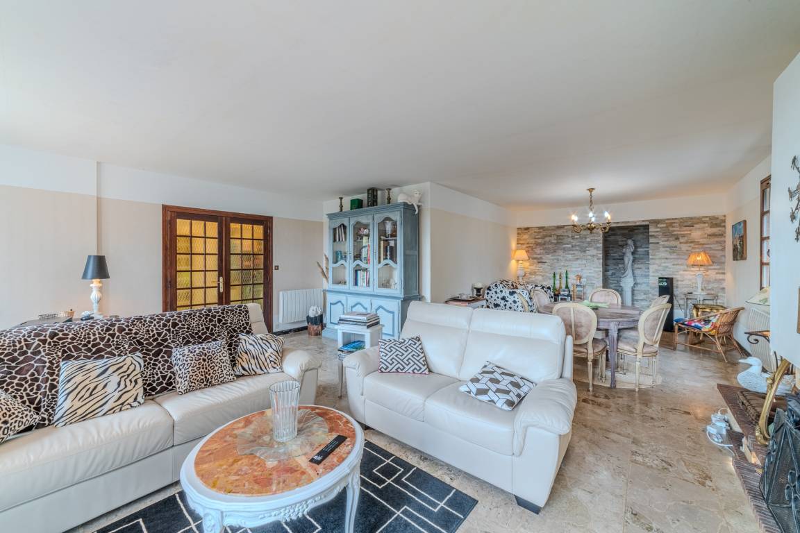 158 M² Maison De Vacances ∙ 3 Chambres ∙ 6 Personnes - Saône-et-Loire