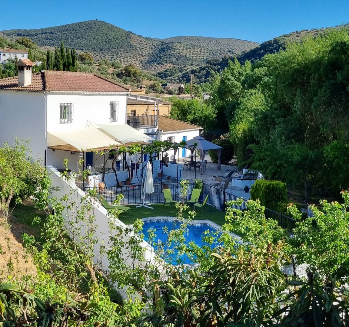 150 M² Casa ∙ 3 Habitaciones ∙ 6 Huéspedes - Iznájar