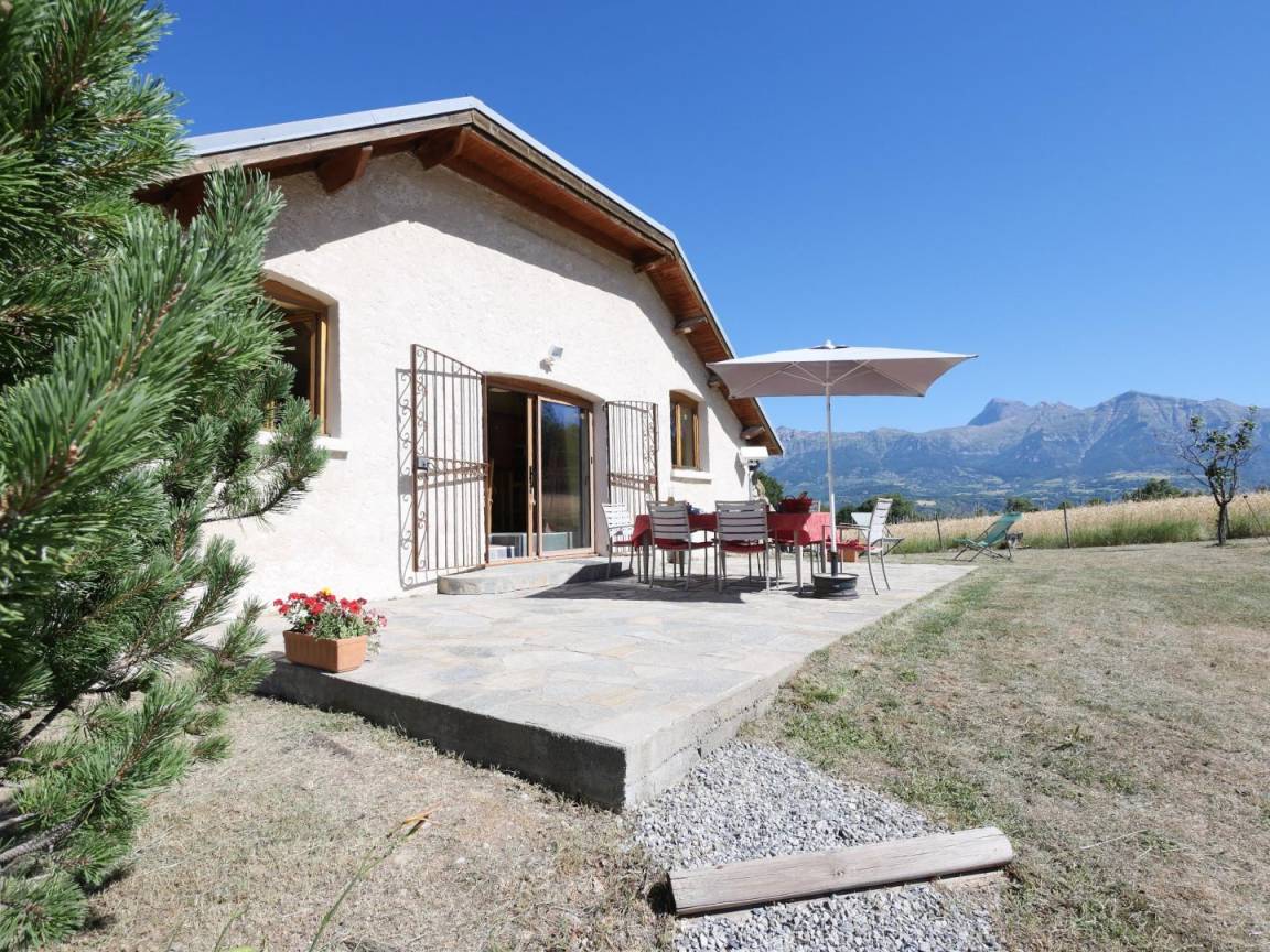 72 M² Gîte ∙ 3 Chambres ∙ 5 Personnes - Hautes-Alpes