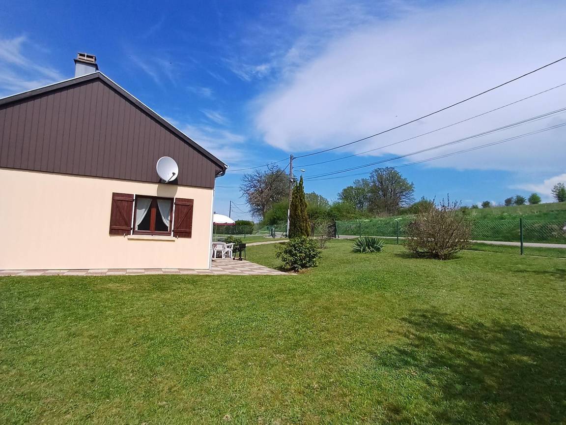 64 M² Cottage ∙ 2 Chambres ∙ 4 Personnes - Épinal