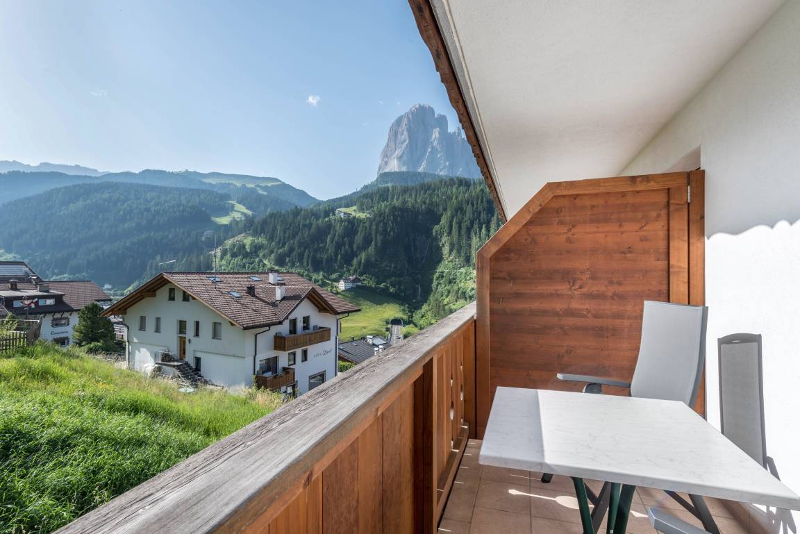 100 M² Apartment ∙ 3 Bedrooms ∙ 8 Guests - Selva di Val Gardena, Italy