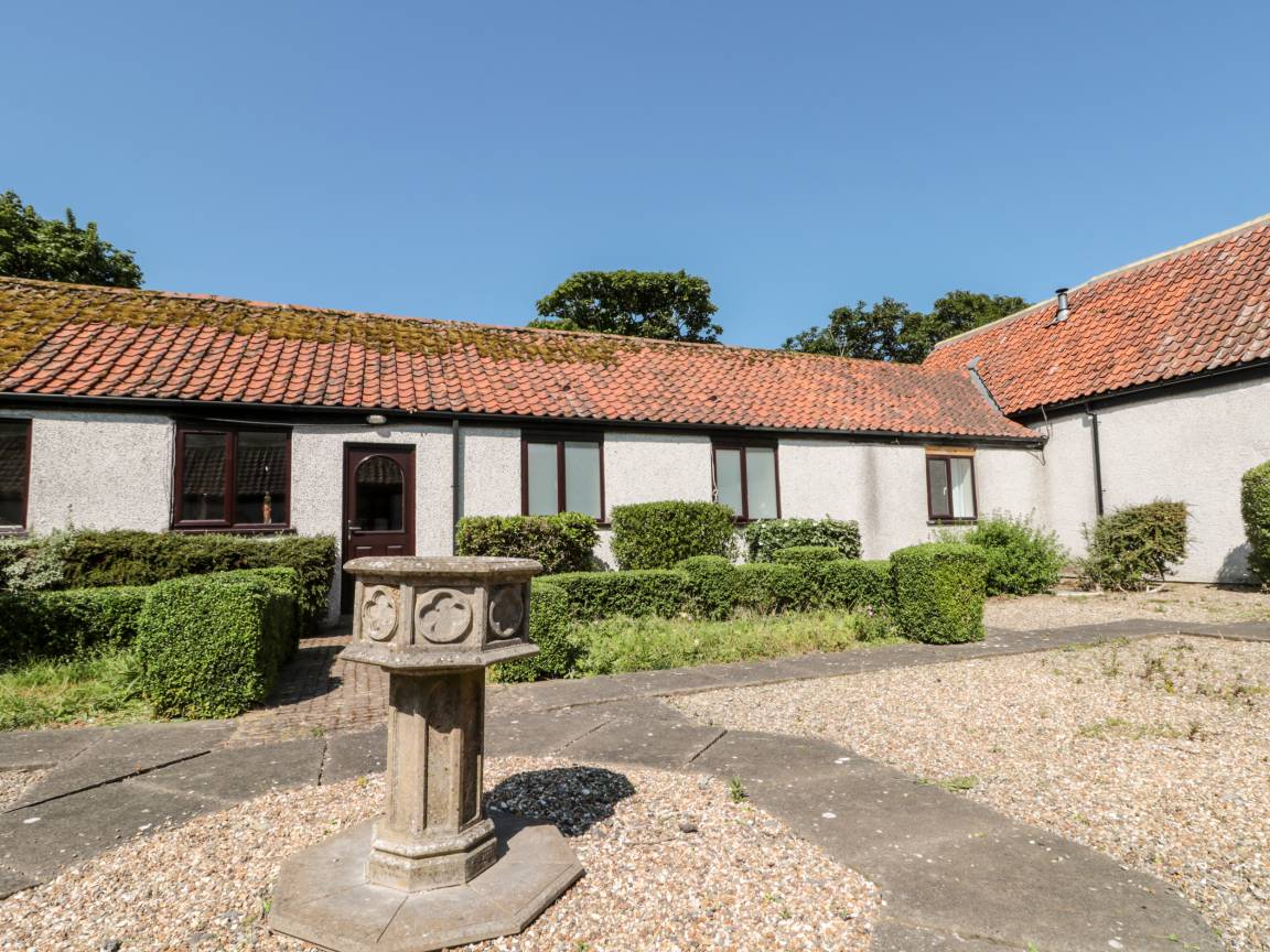 Cottage ∙ 3 Bedrooms ∙ 6 Guests - Flamborough