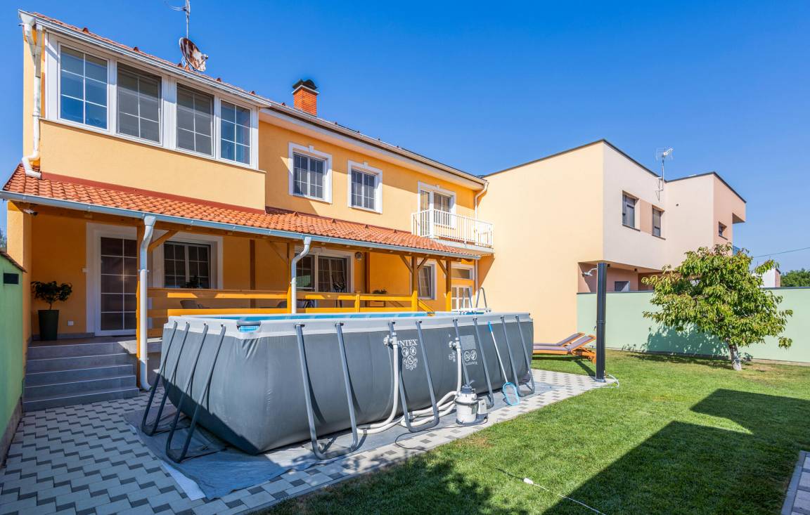 88 M² Apartamento ∙ 1 Habitación ∙ 3 Huéspedes - Osijek