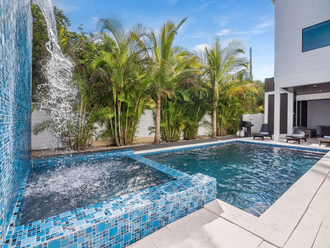 274 M² House ∙ 4 Bedrooms ∙ 8 Guests - Holmes Beach, FL