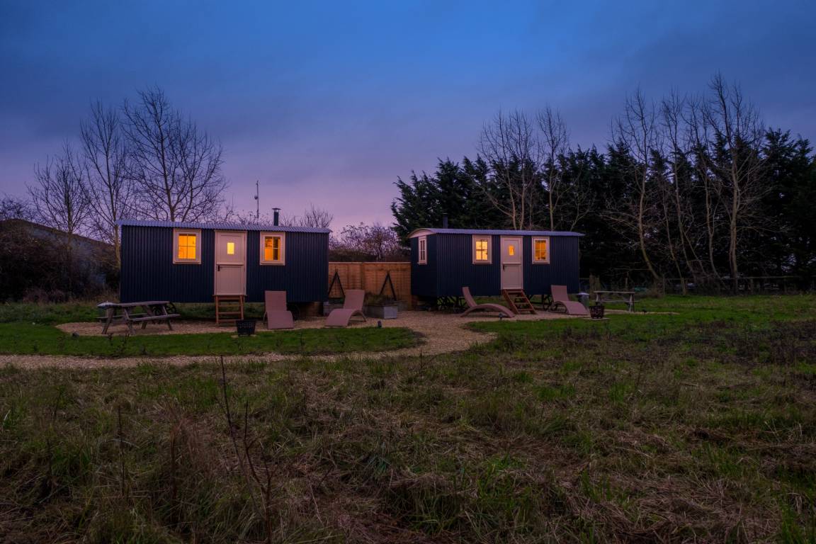 70 M² Cabin ∙ 1 Bedroom ∙ 2 Guests - Oxfordshire