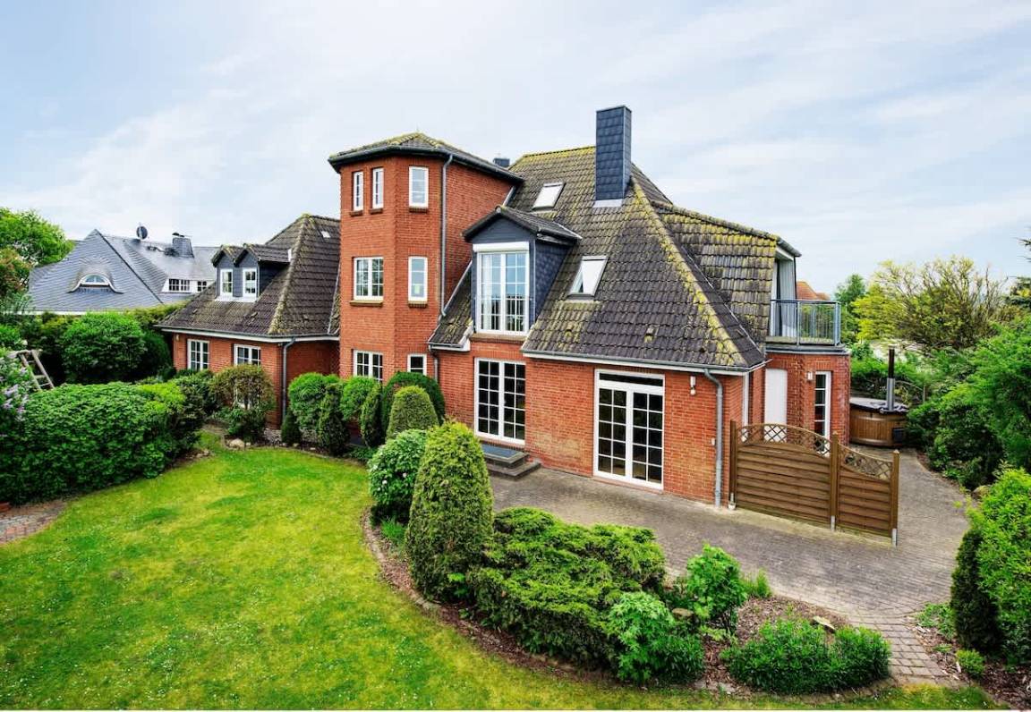 183 M² Ferienwohnung ∙ 4 Schlafzimmer ∙ 8 Gäste - Wittenbeck