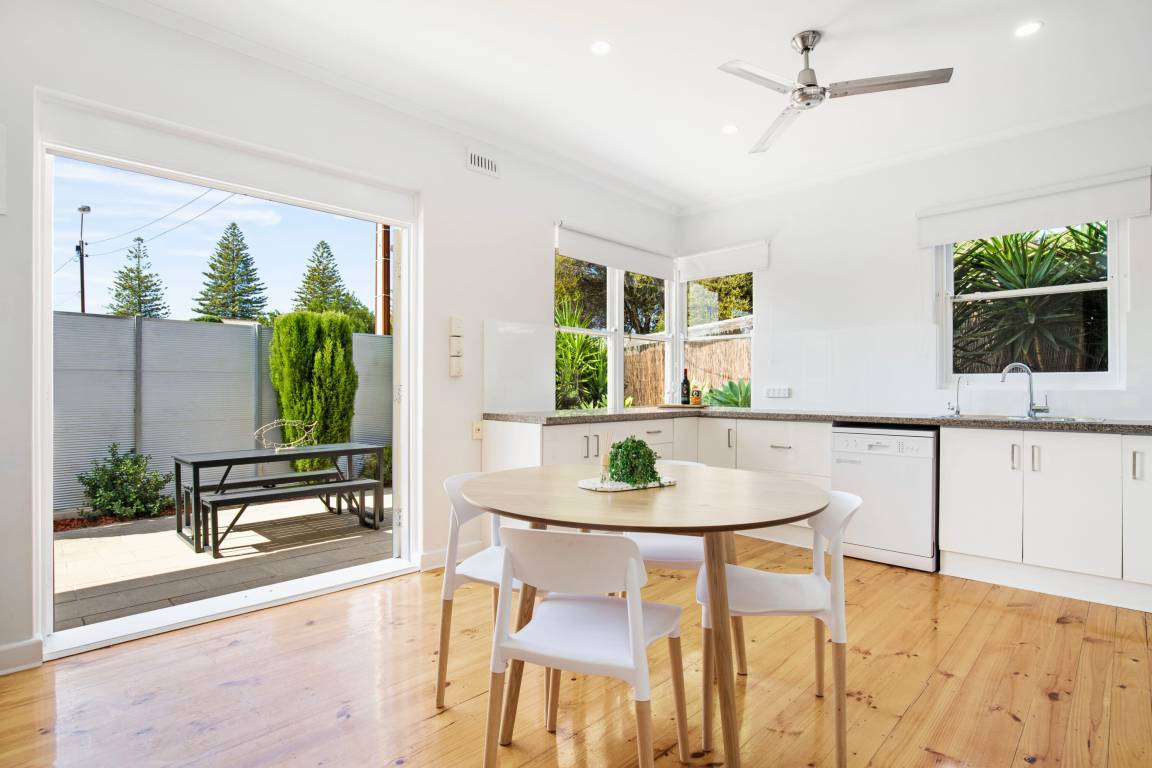 80 M² House ∙ 3 Bedrooms ∙ 6 Guests - Adelaide