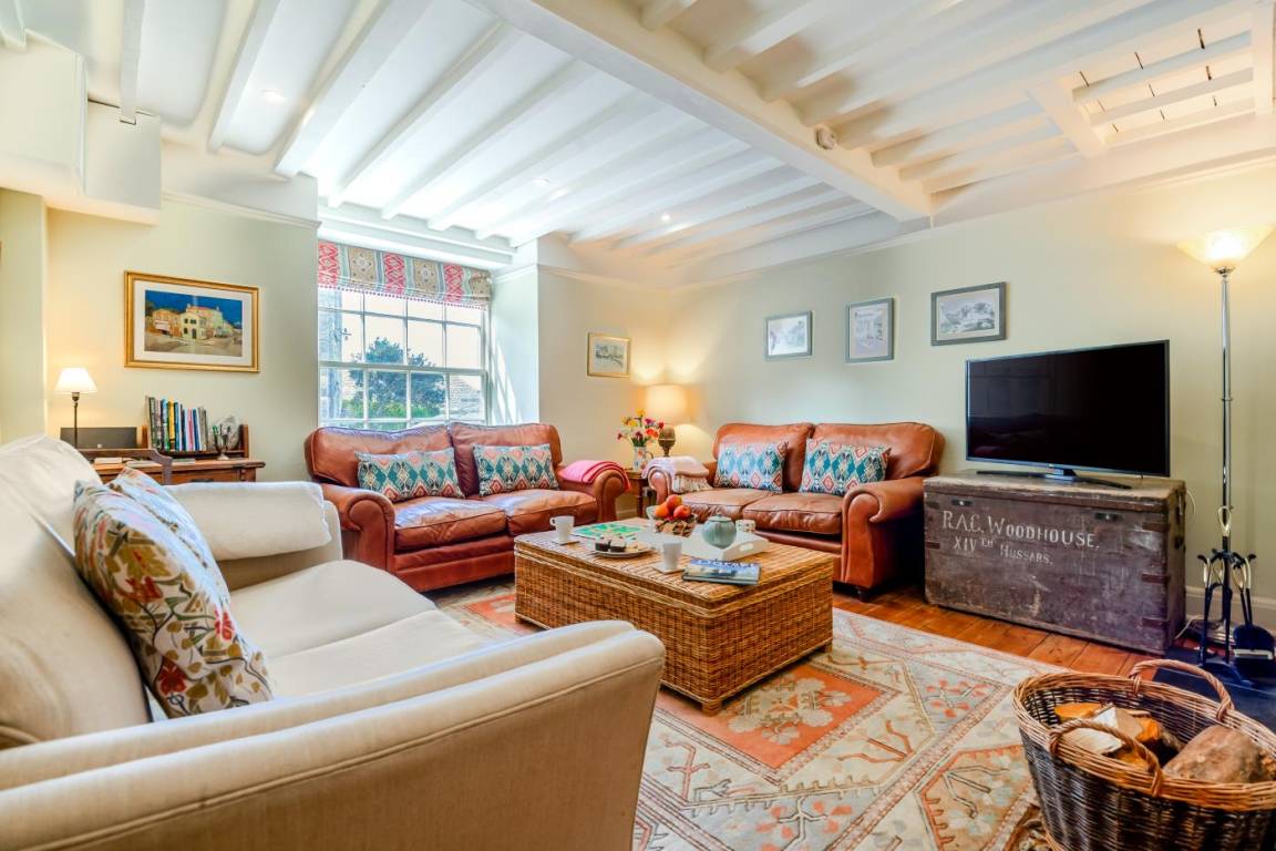 Cottage ∙ 3 Bedrooms ∙ 6 Guests - Swanage