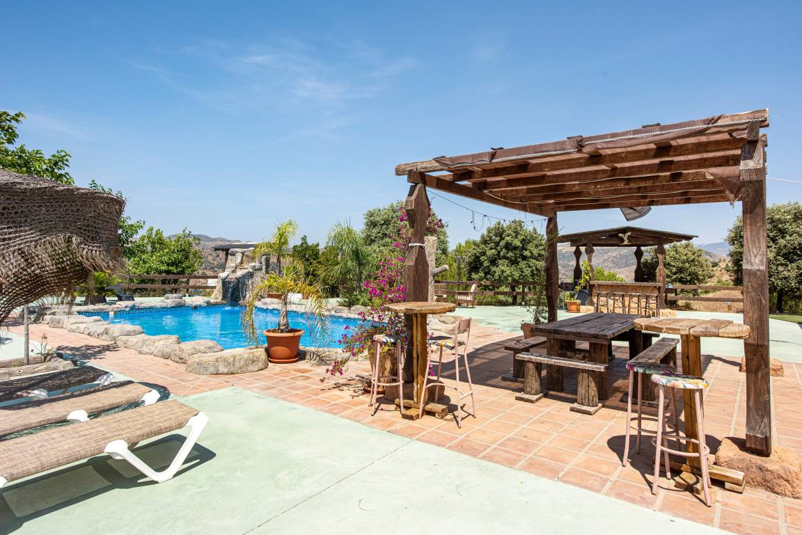 200 M² Maison De Vacances ∙ 5 Chambres ∙ 20 Personnes - Casabermeja