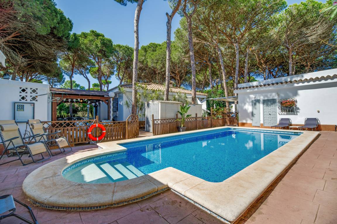 130 M² Villa ∙ 3 Bedrooms ∙ 8 Guests - Chiclana de la Frontera