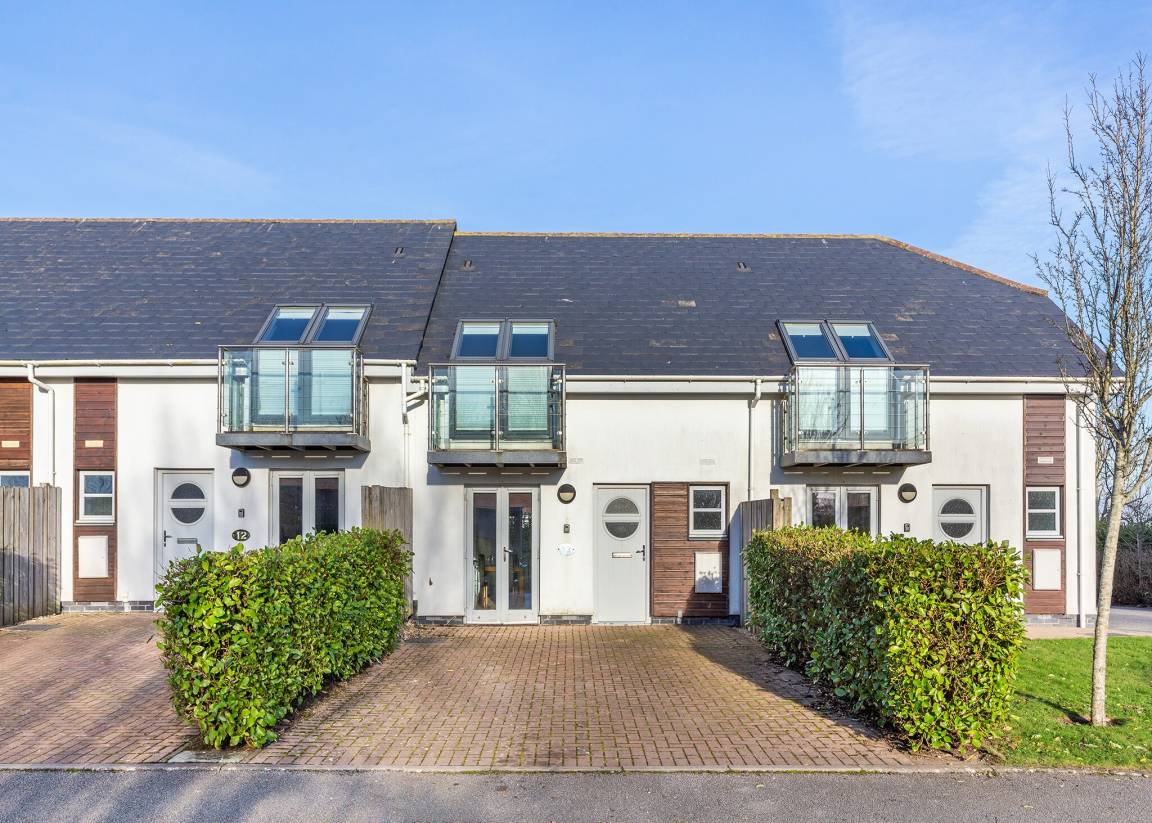 Villa ∙ 2 Bedrooms ∙ 6 Guests - Mawgan Porth