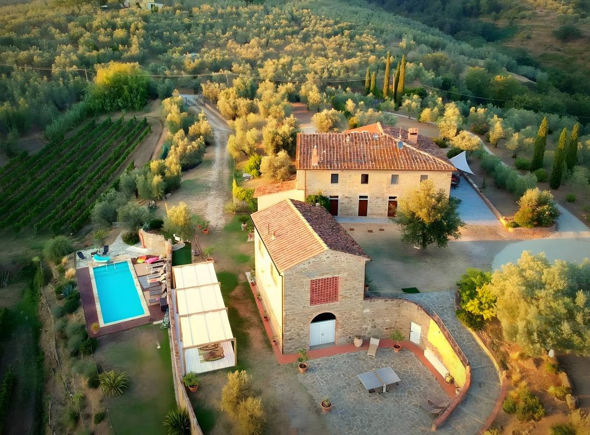 200 M² Villa ∙ 3 Chambres ∙ 8 Personnes - Vinci