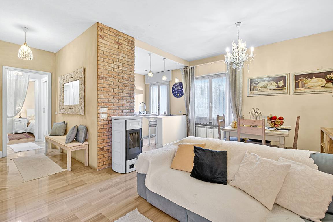 65 M² Appartement ∙ 1 Chambre ∙ 2 Personnes - Salò
