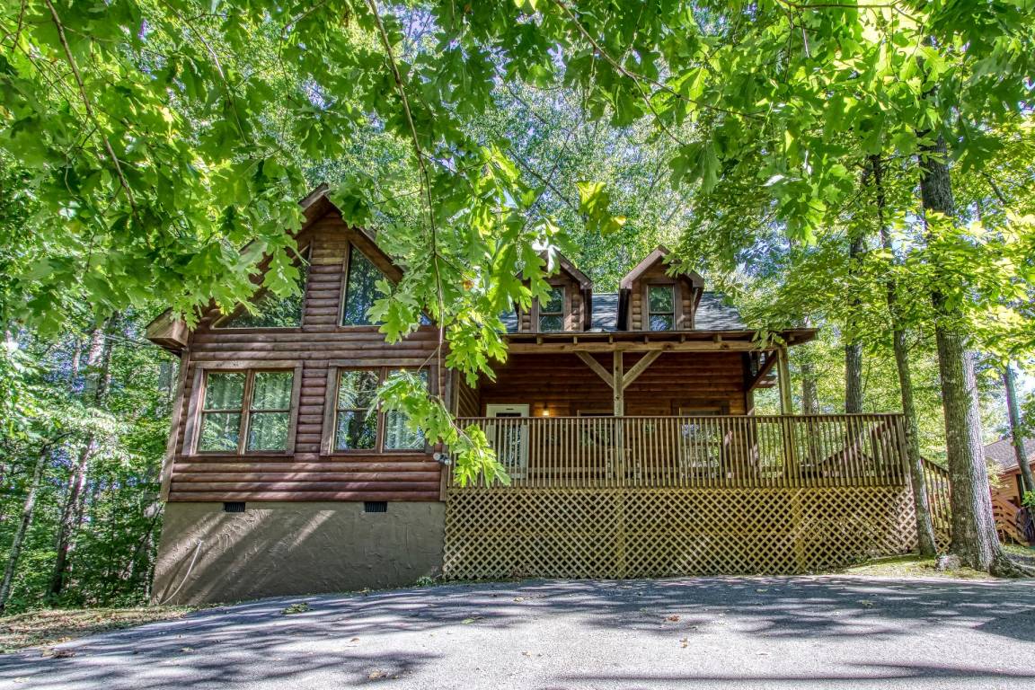 Cabin ∙ 2 Bedrooms ∙ 6 Guests - Douglas Lake, TN