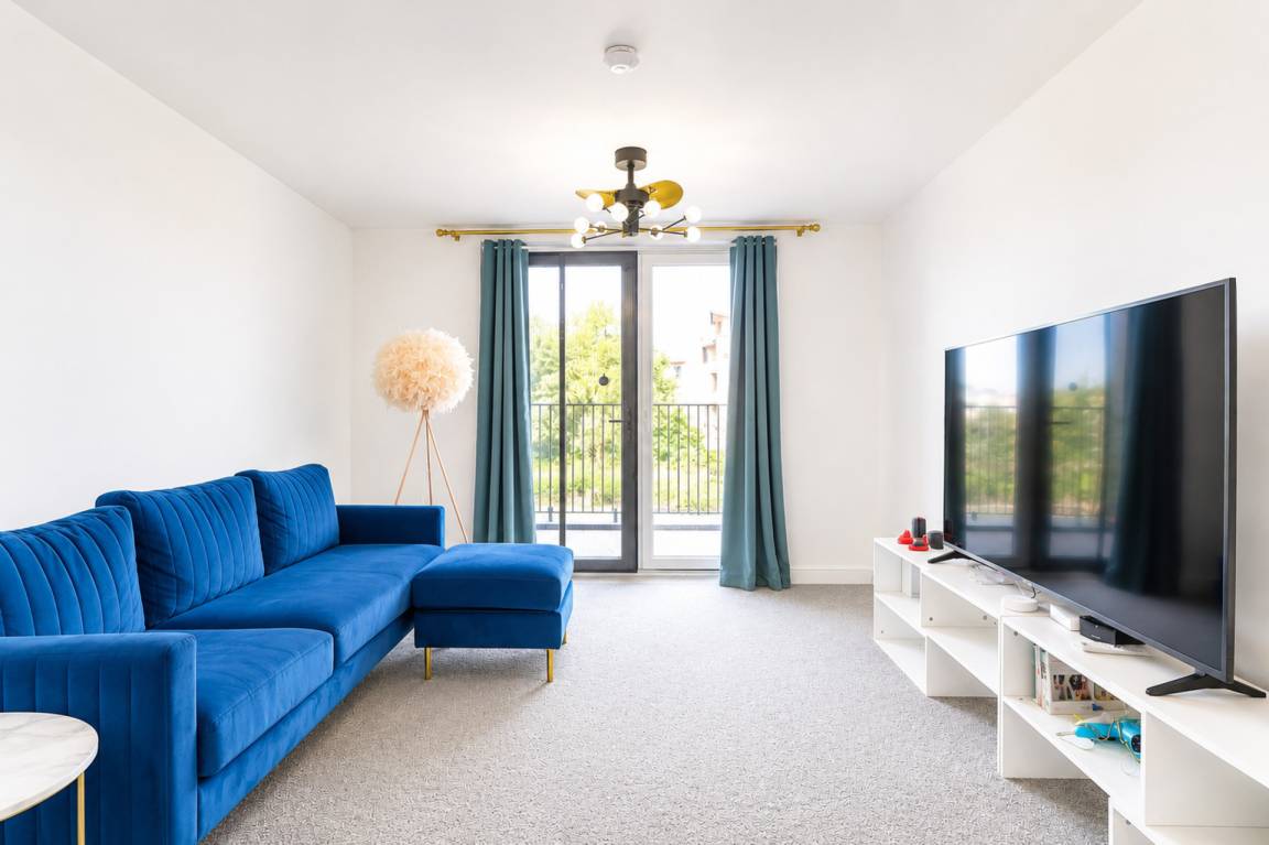 47 M² House ∙ 5 Bedrooms ∙ 9 Guests - Chelmsford