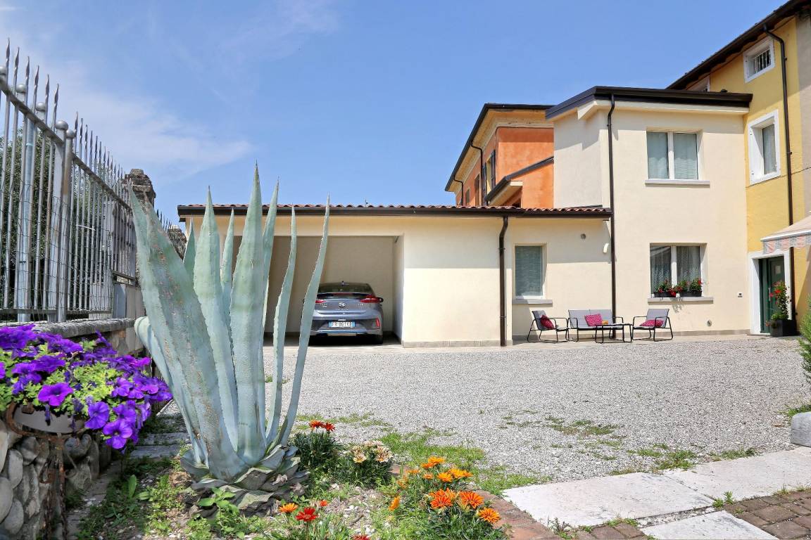 90 M² Huis ∙ 2 Slaapkamers ∙ 4 Gasten - Lazise