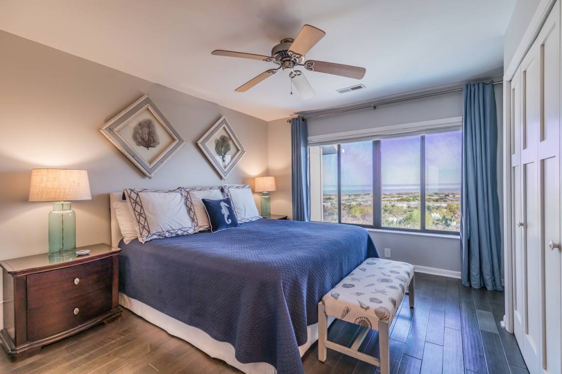 99 M² Condo ∙ 2 Bedrooms ∙ 4 Guests - Harbor Island, SC