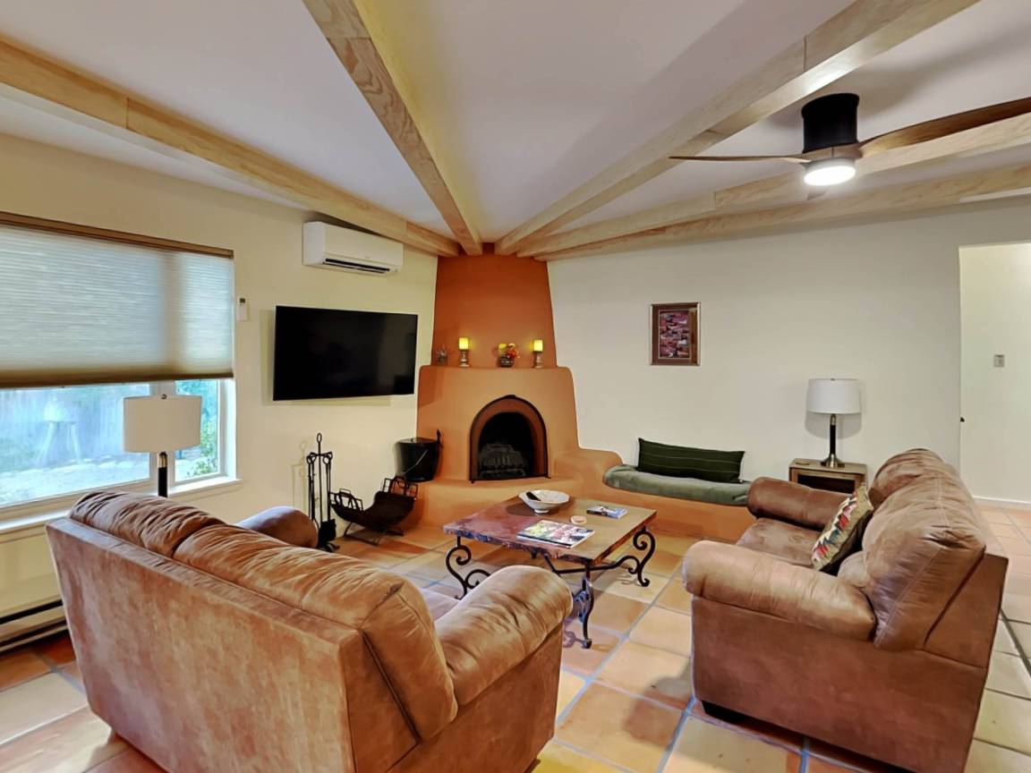 161 M² House ∙ 3 Bedrooms ∙ 6 Guests - Santa Fe, NM