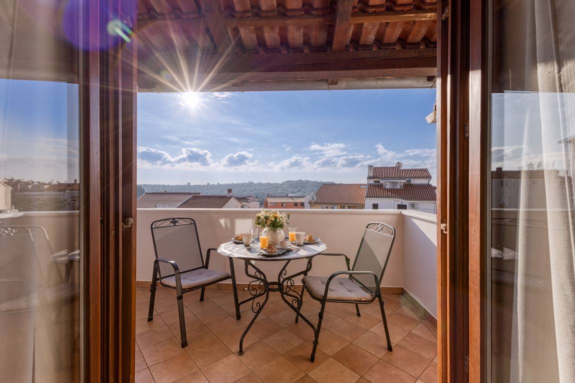 90 M² Apartment ∙ 3 Bedrooms ∙ 4 Guests - Pula