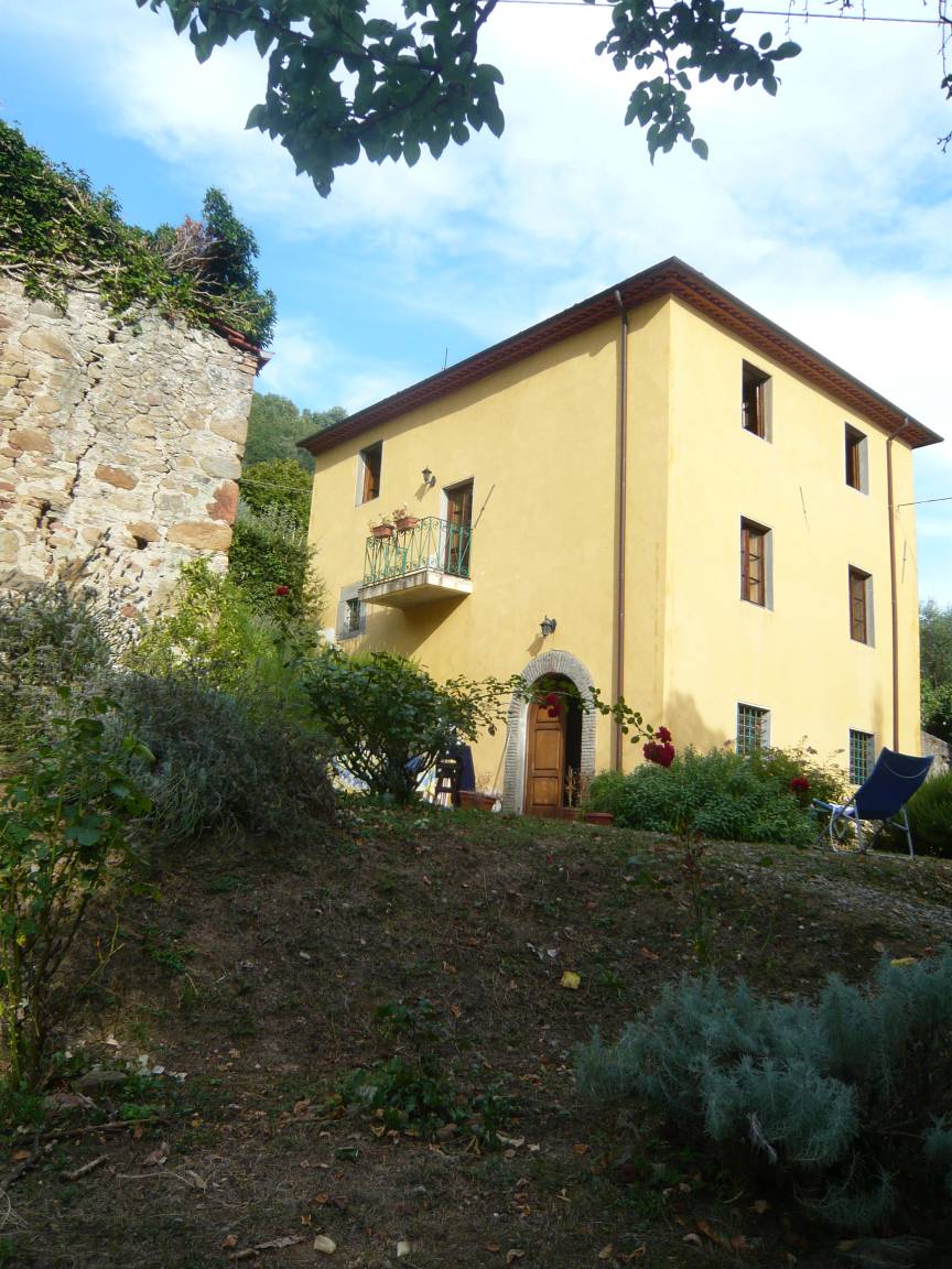 House ∙ 4 Bedrooms ∙ 8 Guests - Bagni di Lucca