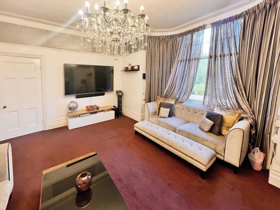 150 M² House ∙ 5 Bedrooms ∙ 10 Guests - Tutbury Castle