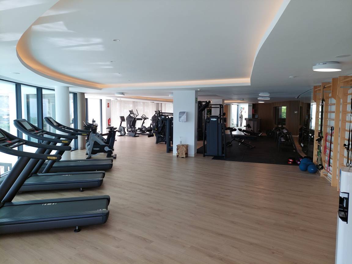 140 M² Apartment ∙ 3 Bedrooms ∙ 6 Guests - Monda