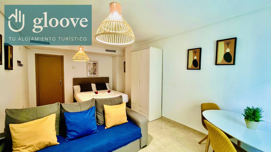 80 M² Apartamento ∙ 2 Habitaciones ∙ 5 Huéspedes - Alicante