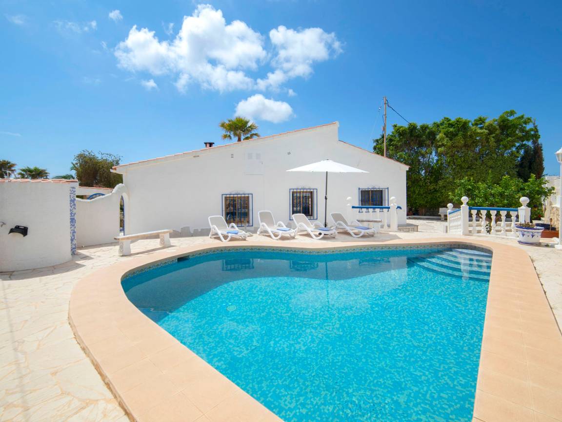 109 M² Villa ∙ 1 Bedroom ∙ 6 Guests - Calp