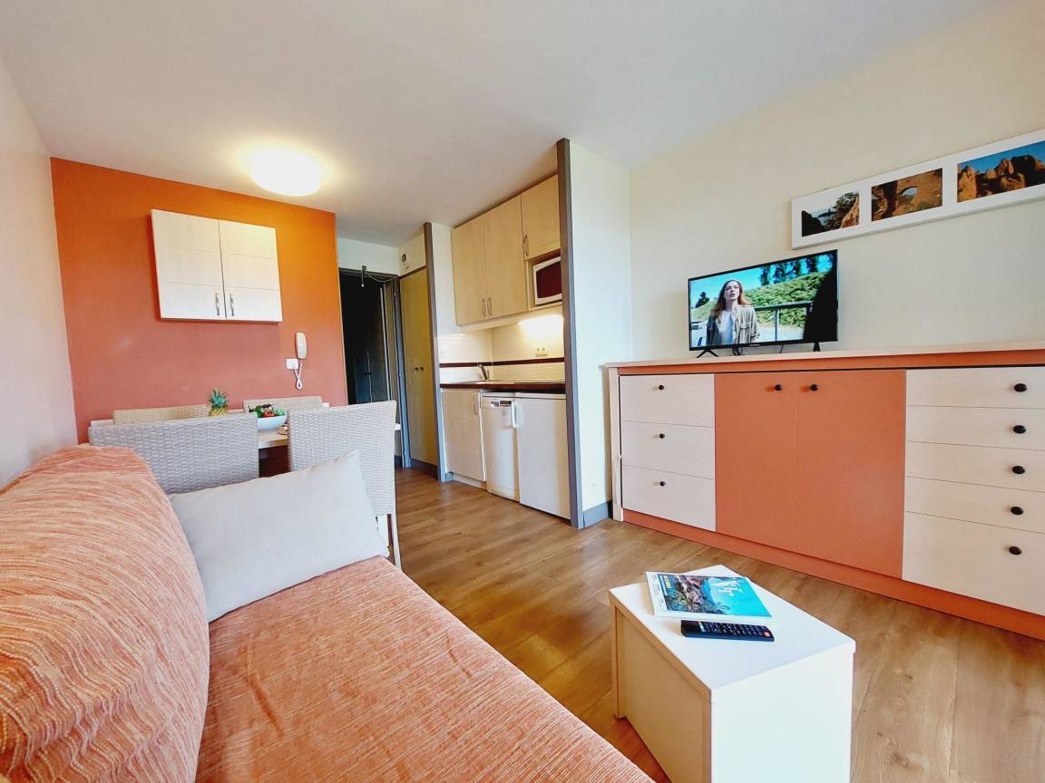 28 M² Huoneisto ∙ 1 Makuuhuone ∙ 4 Vierasta - Saint-Raphaël