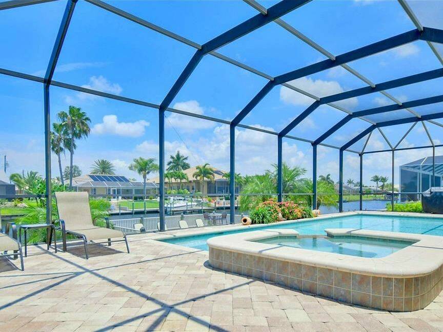 230 M² Villa ∙ 4 Bedrooms ∙ 8 Guests - Cape Coral, FL