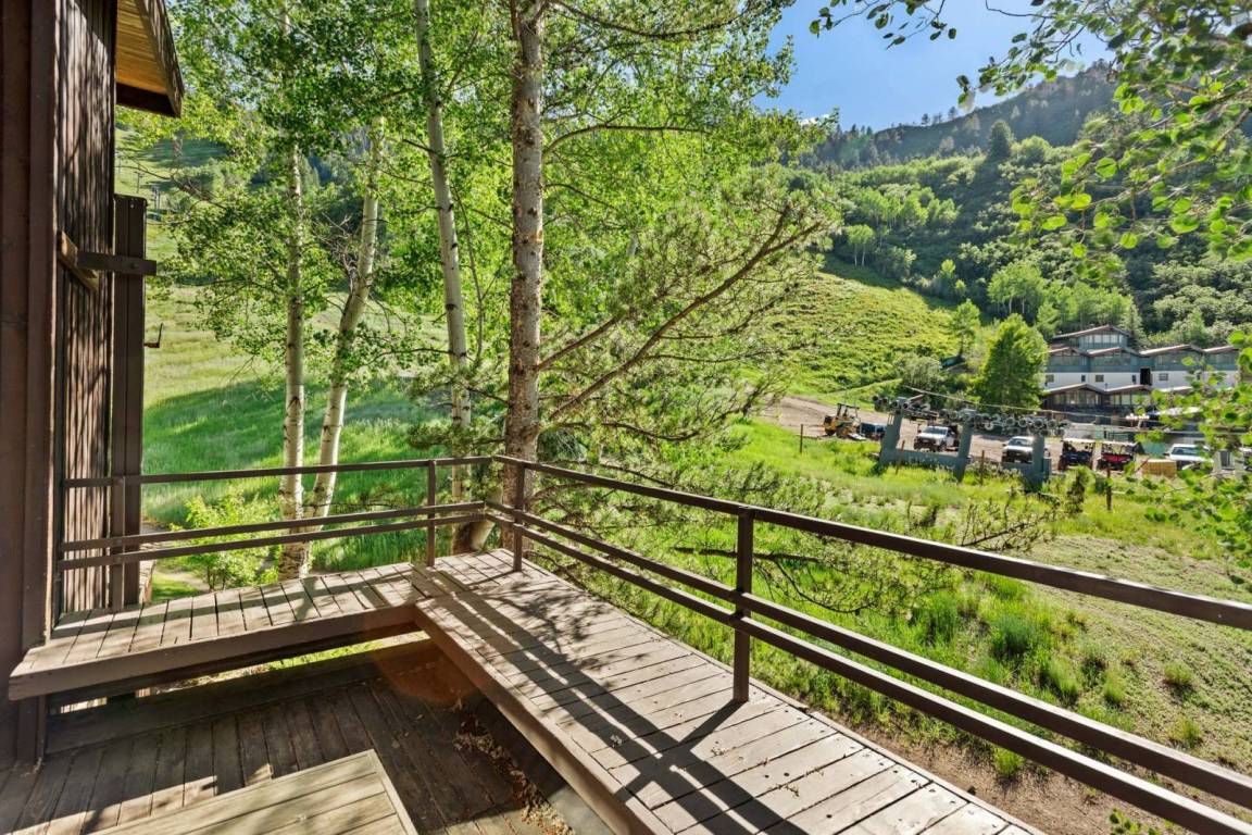 House ∙ 3 Bedrooms ∙ 8 Guests - Aspen, CO