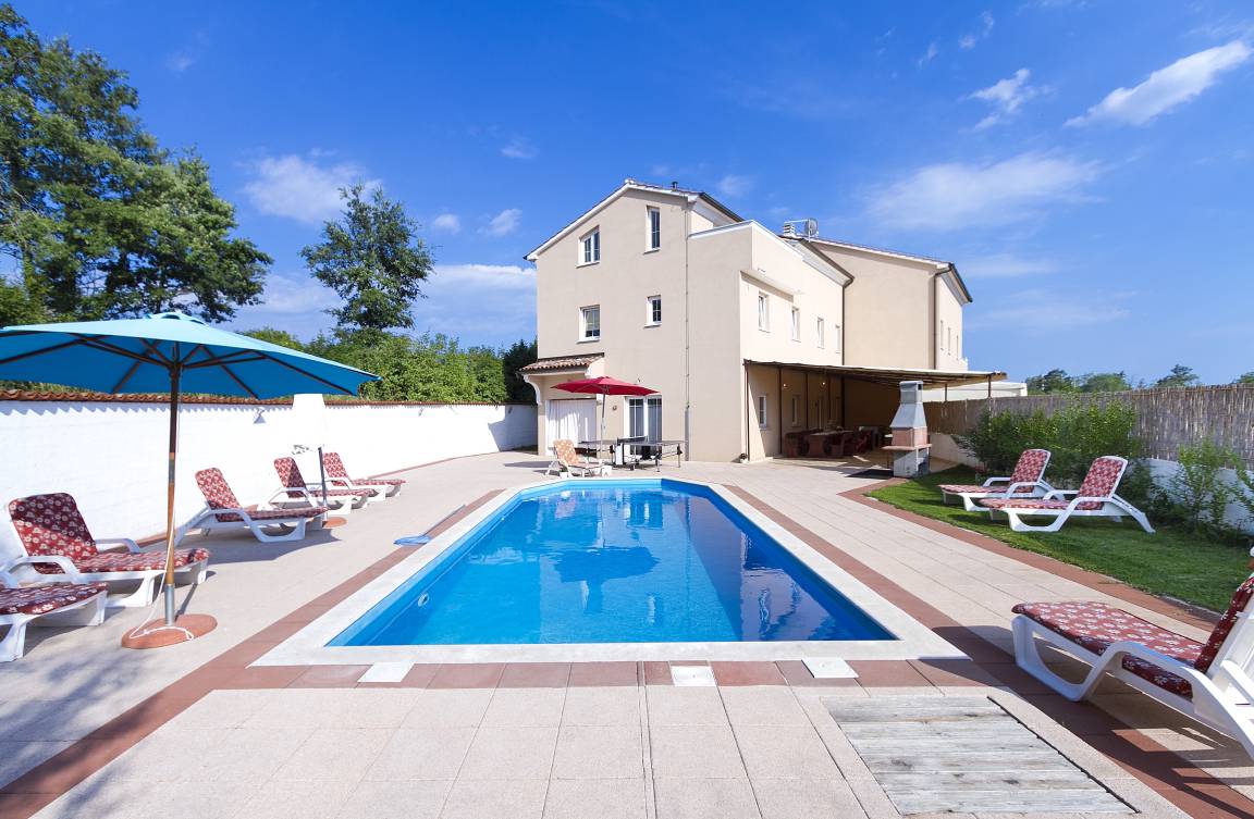 Villa ∙ 10 Chambres ∙ 22 Personnes - Croatie