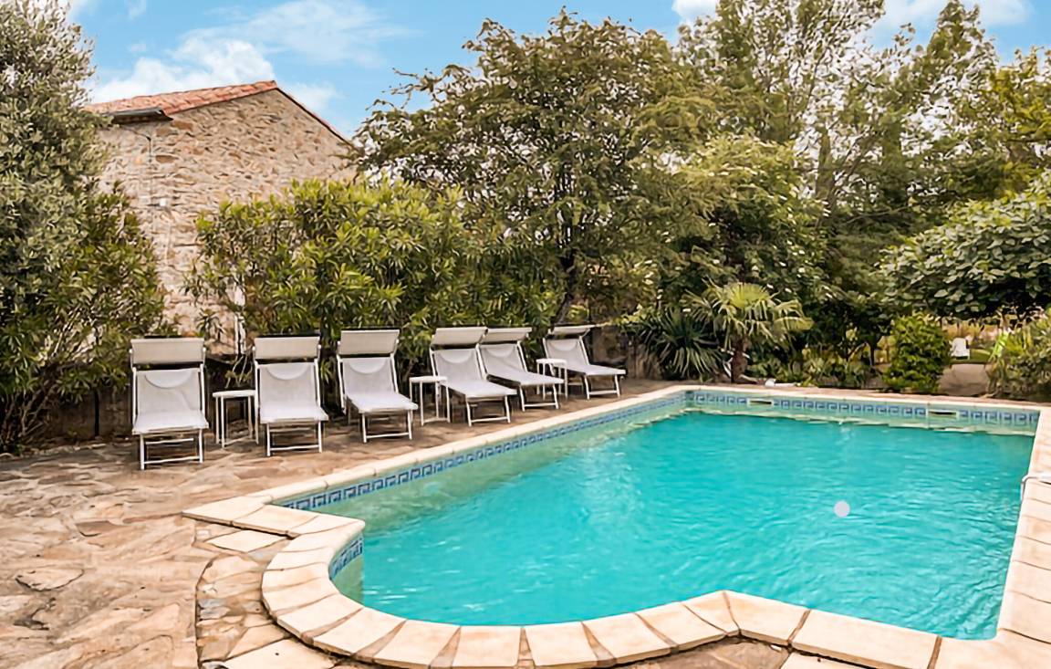 230 M² Maison De Vacances ∙ 6 Chambres ∙ 11 Personnes - Bédarieux