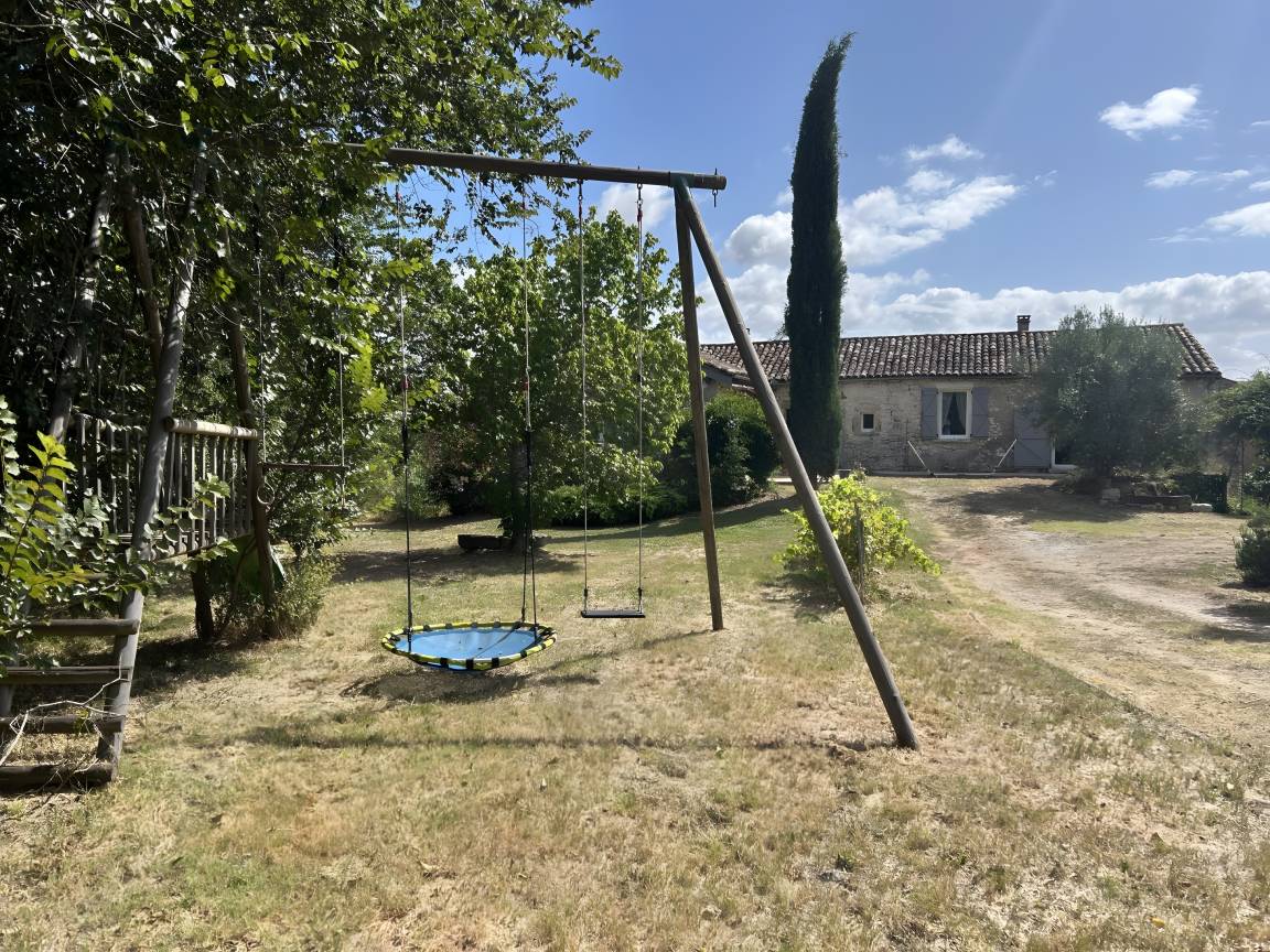 210 M² House ∙ 5 Bedrooms ∙ 12 Guests - Najac