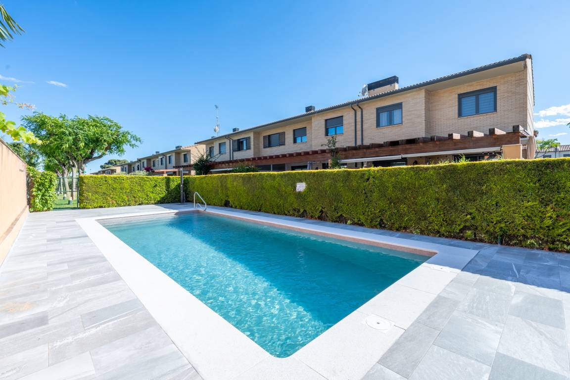 110 M² Maison De Vacances ∙ 3 Chambres ∙ 8 Personnes - Mont-roig del Camp
