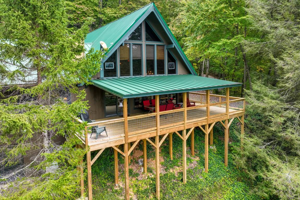 212 M² House ∙ 2 Bedrooms ∙ 10 Guests - Robbinsville, NC