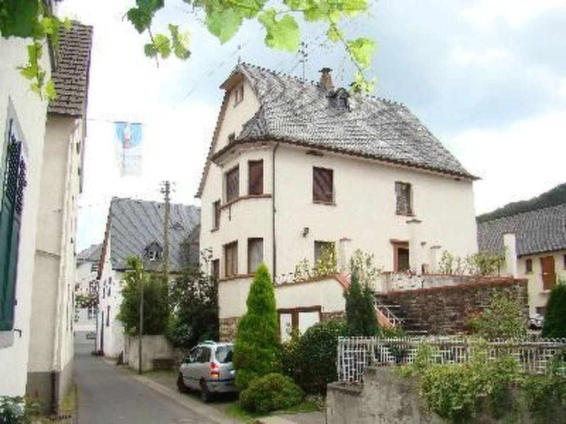 140 M² House ∙ 1 Bedroom ∙ 8 Guests - Cochem