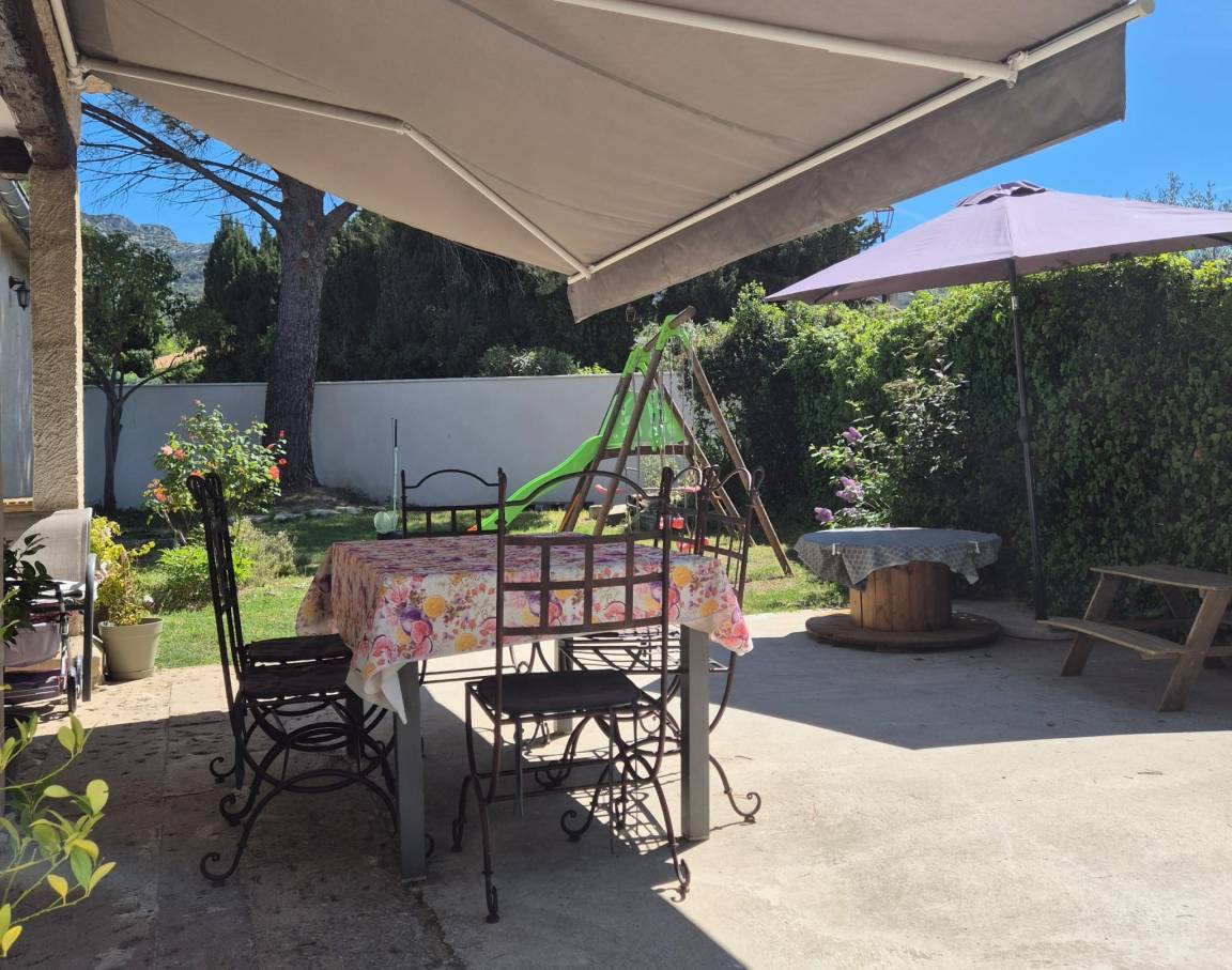 110 M² House ∙ 3 Bedrooms ∙ 8 Guests - Cavaillon