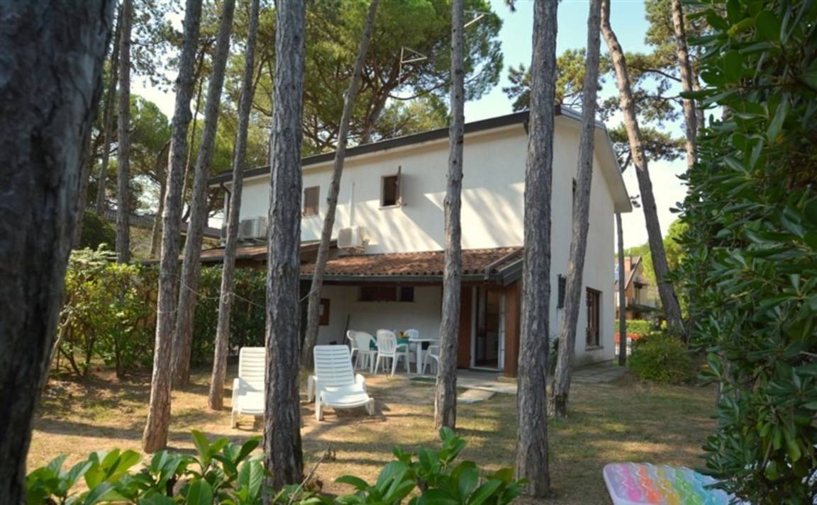 90 M² Villa ∙ 5 Bedrooms ∙ 10 Guests - Lignano Sabbiadoro