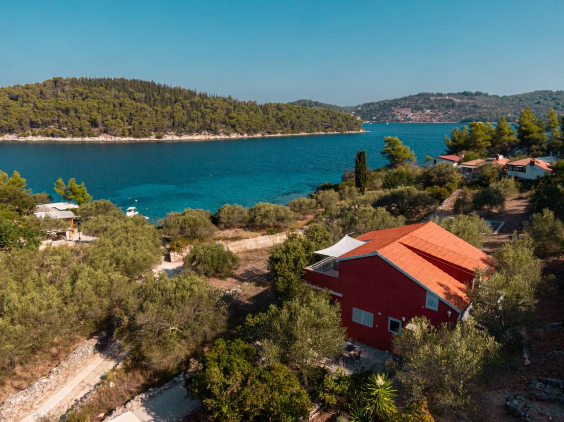90 M² House ∙ 4 Bedrooms ∙ 9 Guests - Vela Luka
