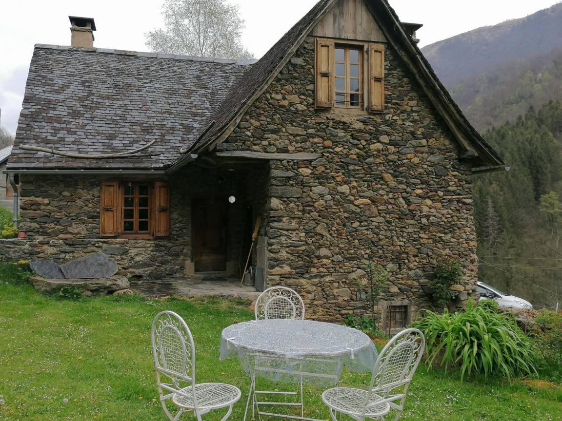70 M² Gîte ∙ 1 Chambre ∙ 3 Personnes - Ariège