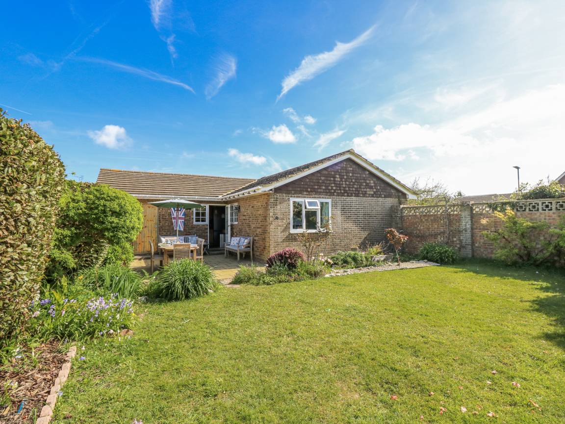 Cottage ∙ 3 Bedrooms ∙ 6 Guests - Isle of Wight