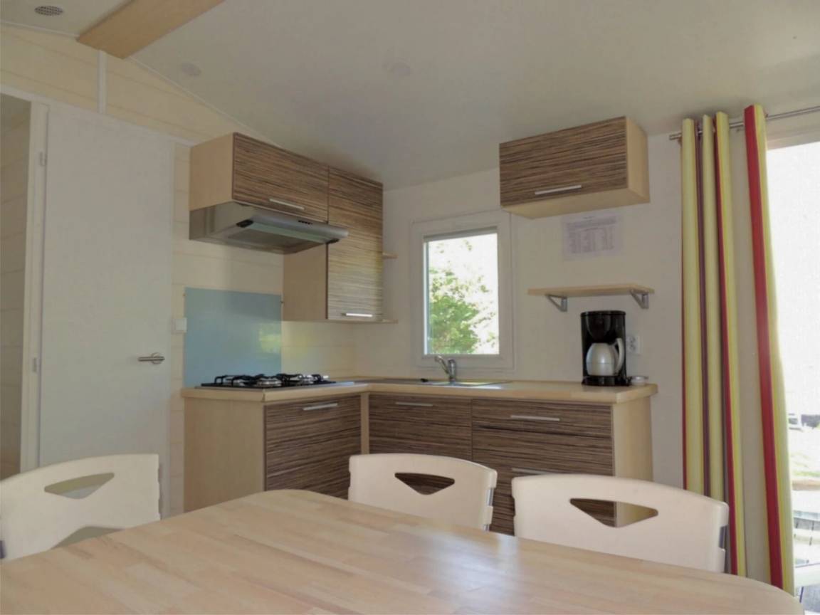 26 M² Camping ∙ 2 Chambres ∙ 4 Personnes - Cantal