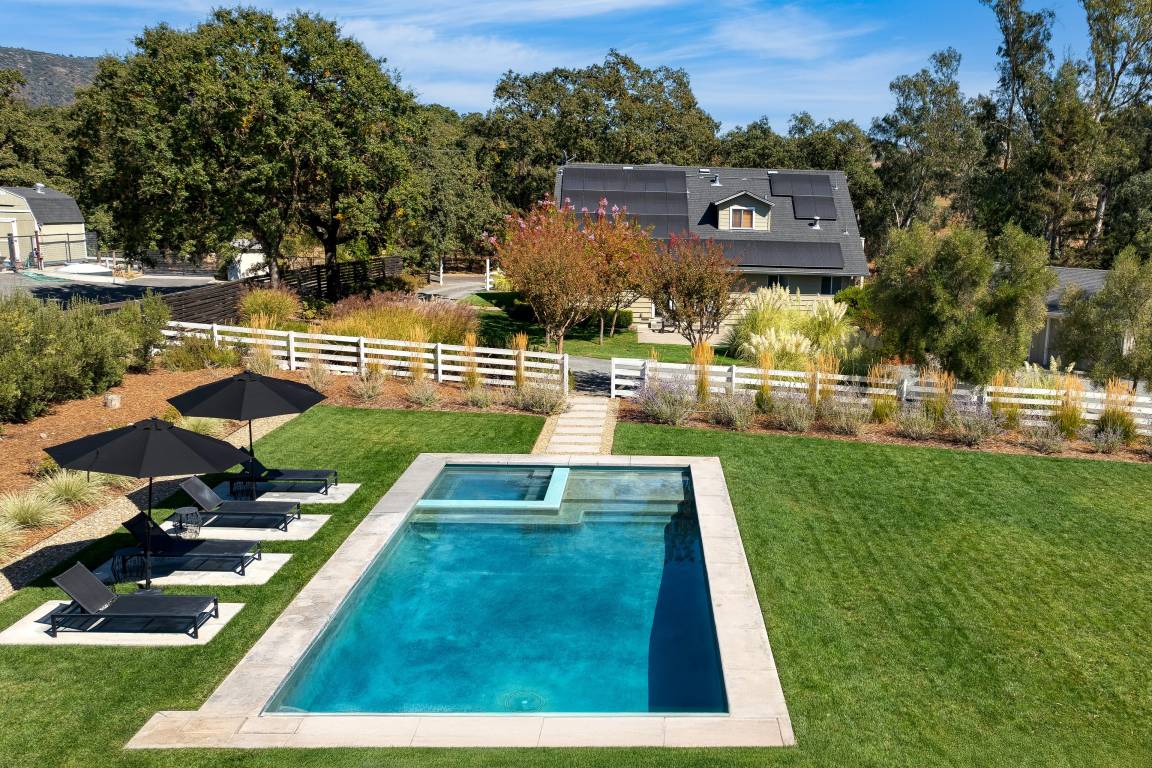 241 M² House ∙ 3 Bedrooms ∙ 8 Guests - Sonoma, CA