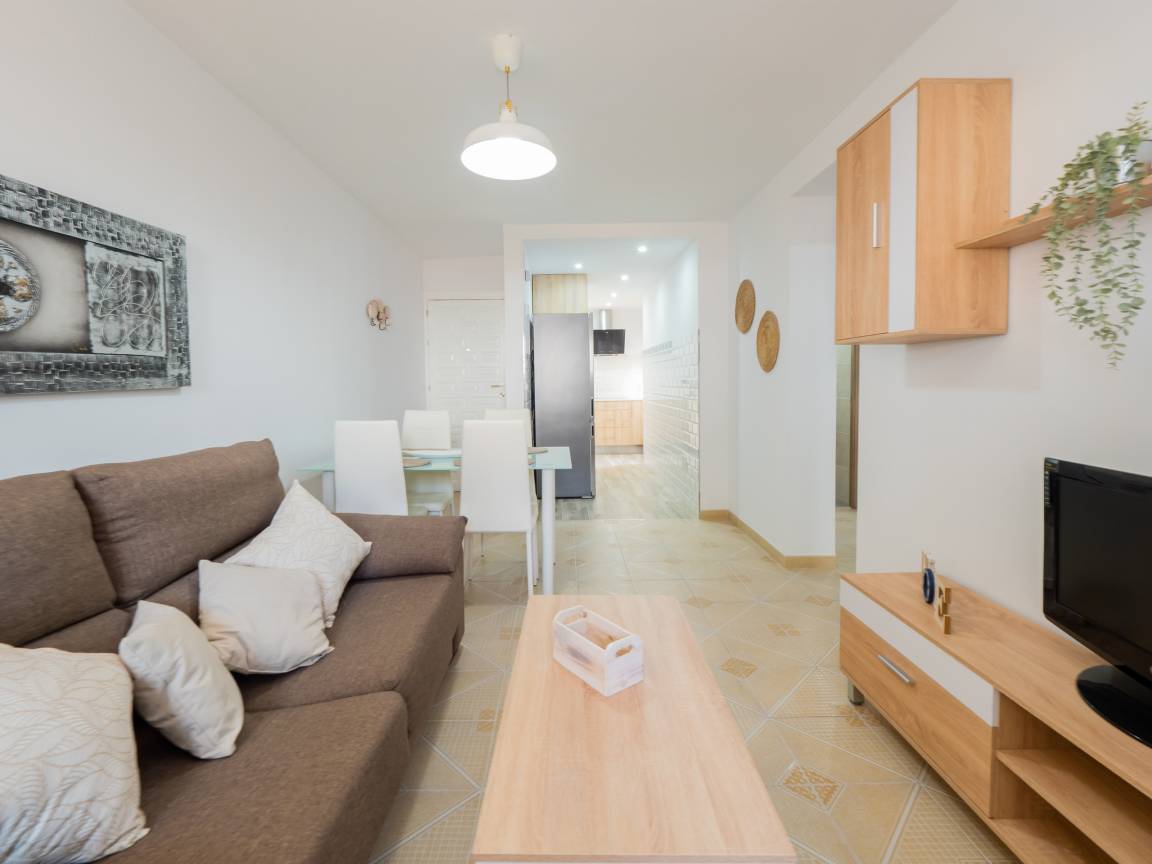70 M² Apartment ∙ 2 Bedrooms ∙ 5 Guests - Alhaurín el Grande